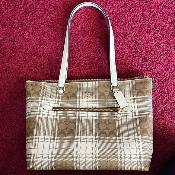 Coach | Bags | Coach Gallery Tote Signature Canvas Plaid White | Poshmark
